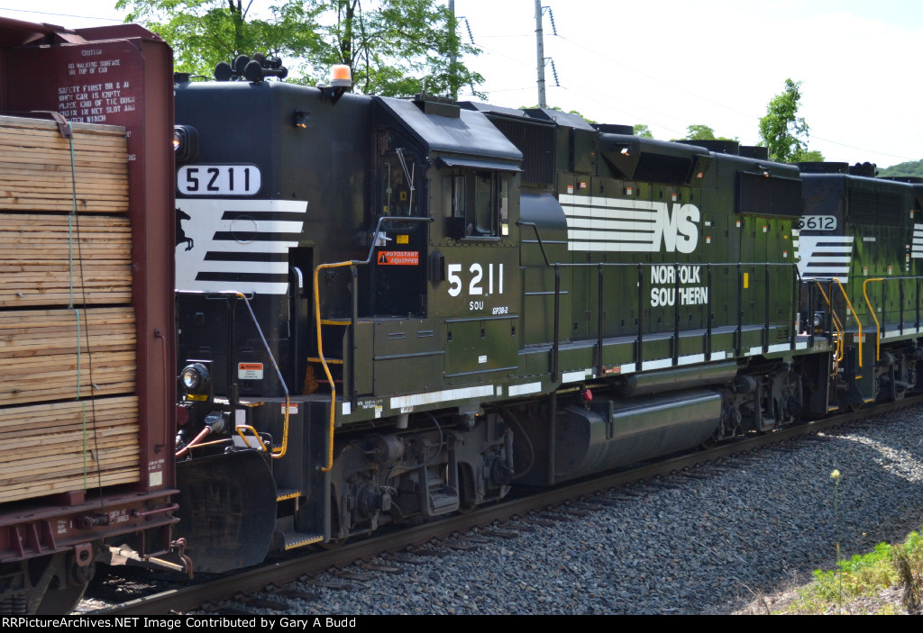NORFOLK SOUTHERN GP38-2 5211